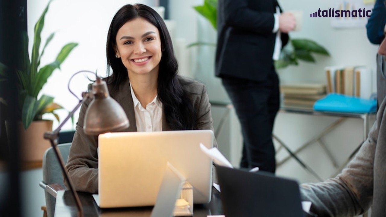 Unveiling Workforce Trends with Labor Market Analytics Software